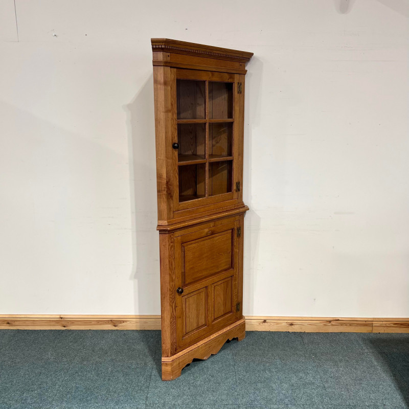 Large, Rustic Solid Oak, 2 Door Corner Unit. (CU124) - The Restored ...