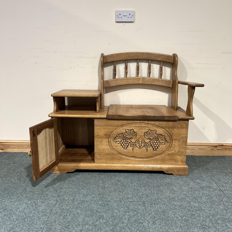 Medium Sized, Carved Solid Oak, Hall seat. (MB159) - The Restored ...