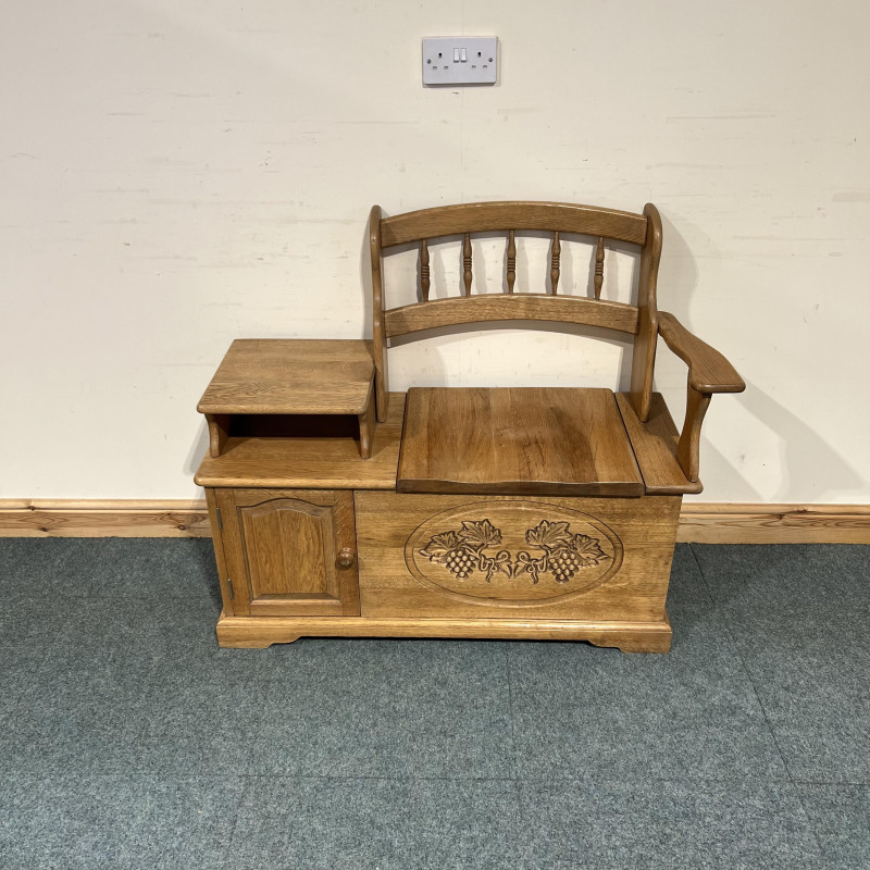Medium Sized, Carved Solid Oak, Hall seat. (MB159) - The Restored ...