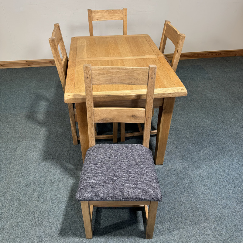 Small, Oak, 1 Leaf Extending Table and 4 Chairs. (TC346) - The Restored ...