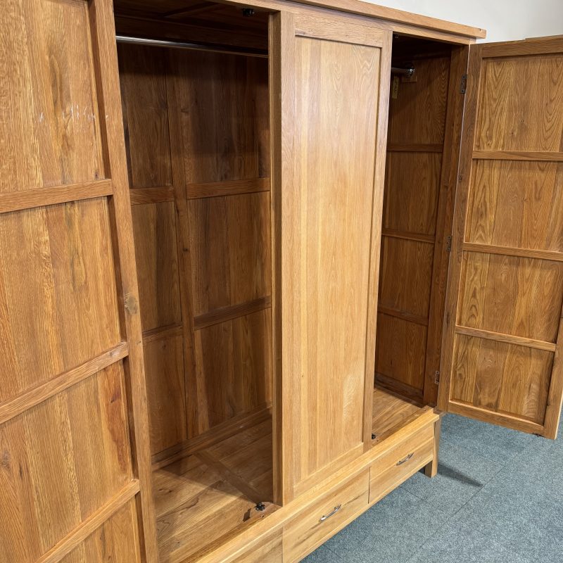 Extra Large, Solid Oak, 2 Door Wardrobe. (W215) - The Restored ...